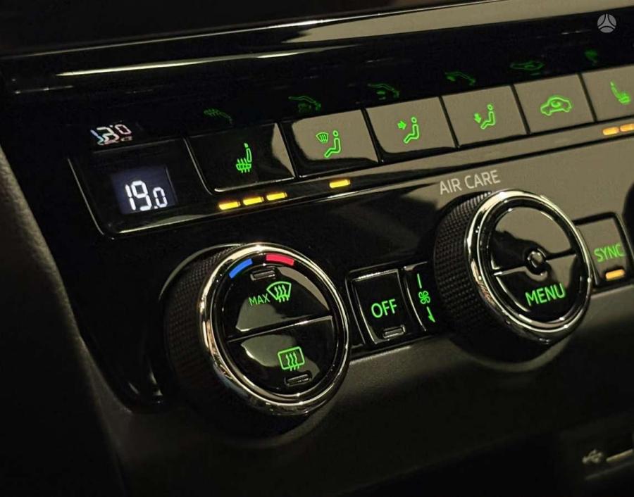 Melns Skoda Octavia 2017 Marijampole, ar dzinēja tilpumu 1.97 L un nobraukumu 195 tūkst. km par 13500 €, foto 26 vietnē AUTOMOTO.COM.LV