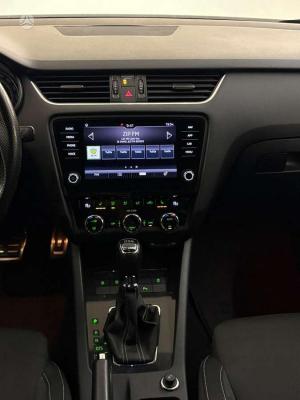 Melns Skoda Octavia 2017 Marijampole, ar dzinēja tilpumu 1.97 L un nobraukumu 195 tūkst. km par 13500 €, foto 34 vietnē AUTOMOTO.COM.LV