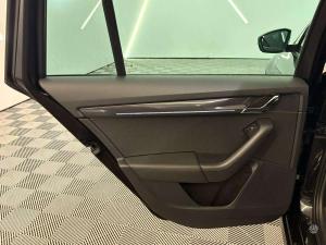 Melns Skoda Octavia 2017 Marijampole, ar dzinēja tilpumu 1.97 L un nobraukumu 195 tūkst. km par 13500 €, foto 36 vietnē AUTOMOTO.COM.LV