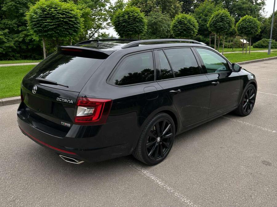 Black Skoda Octavia 2017 in Taurage, with an engine capacity of 1.97 L and mileage of 264 thousand km for 11200 €, photo 14 on AUTOMOTO.COM.LV