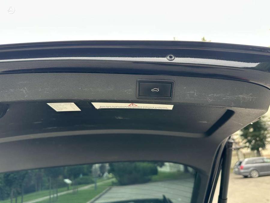 Black Skoda Octavia 2017 in Taurage, with an engine capacity of 1.97 L and mileage of 264 thousand km for 11200 €, photo 24 on AUTOMOTO.COM.LV
