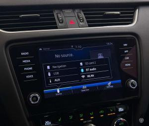 Black Skoda Octavia 2017 in Marijampole, with an engine capacity of 1.97 L and mileage of 240 thousand km for 12999 €, photo 11 on AUTOMOTO.COM.LV