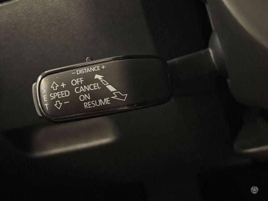Black Skoda Octavia 2017 in Marijampole, with an engine capacity of 1.97 L and mileage of 240 thousand km for 12999 €, photo 16 on AUTOMOTO.COM.LV