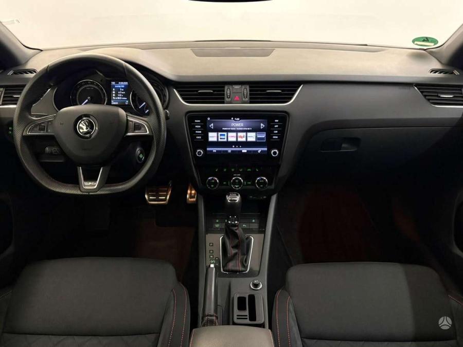 Black Skoda Octavia 2017 in Marijampole, with an engine capacity of 1.97 L and mileage of 240 thousand km for 12999 €, photo 24 on AUTOMOTO.COM.LV