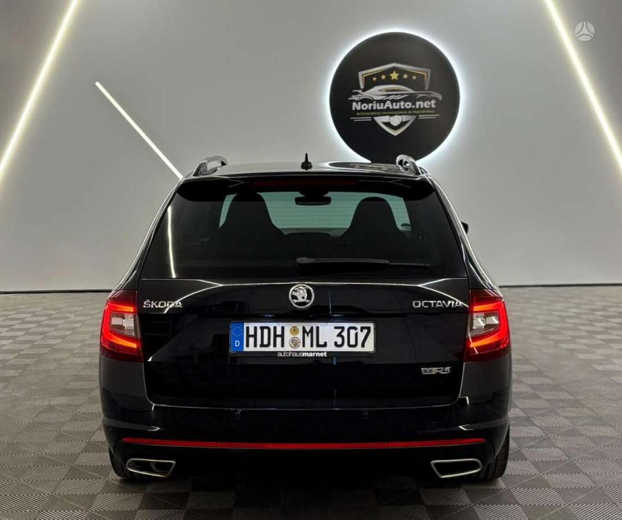 Black Skoda Octavia 2017 in Marijampole, with an engine capacity of 1.97 L and mileage of 240 thousand km for 12999 €, photo 32 on AUTOMOTO.COM.LV