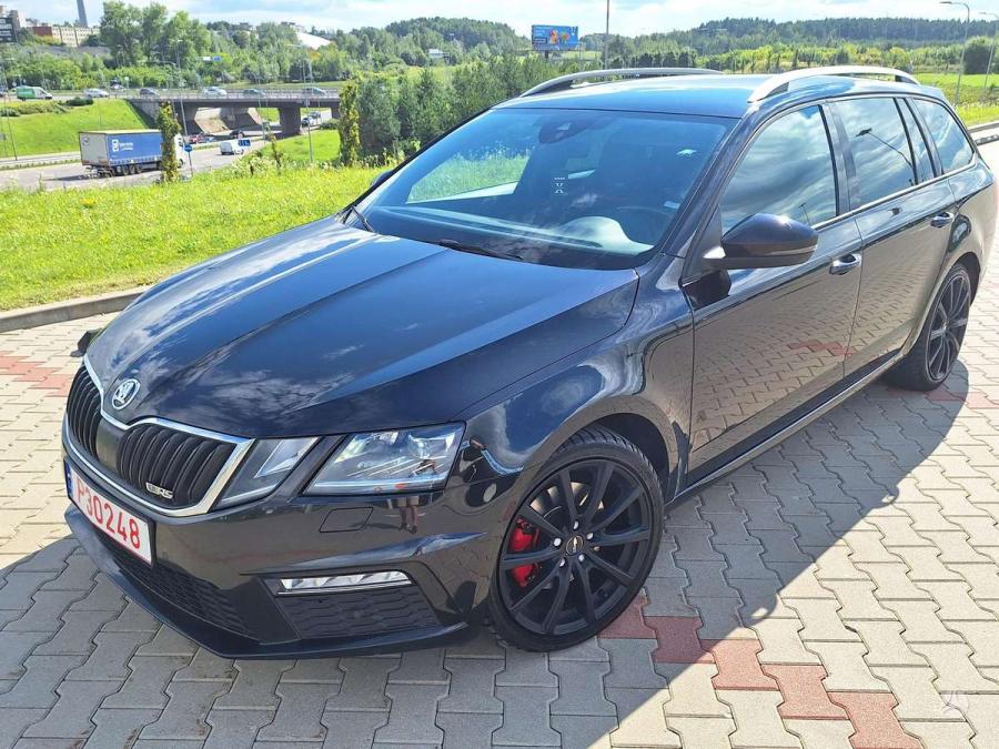 Black Skoda Octavia 2017 in Vilnius, with an engine capacity of 1.97 L and mileage of 253 thousand km for 10750 €, photo 3 on AUTOMOTO.COM.LV