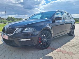 Black Skoda Octavia 2017 in Vilnius, with an engine capacity of 1.97 L and mileage of 253 thousand km for 10750 €, photo 4 on AUTOMOTO.COM.LV