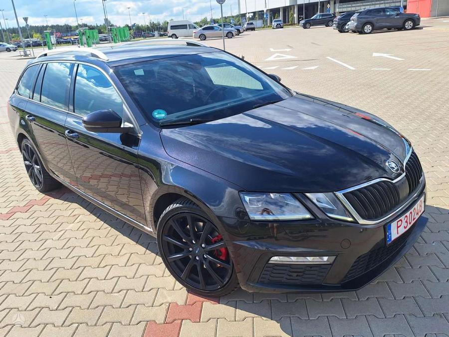 Black Skoda Octavia 2017 in Vilnius, with an engine capacity of 1.97 L and mileage of 253 thousand km for 10750 €, photo 6 on AUTOMOTO.COM.LV