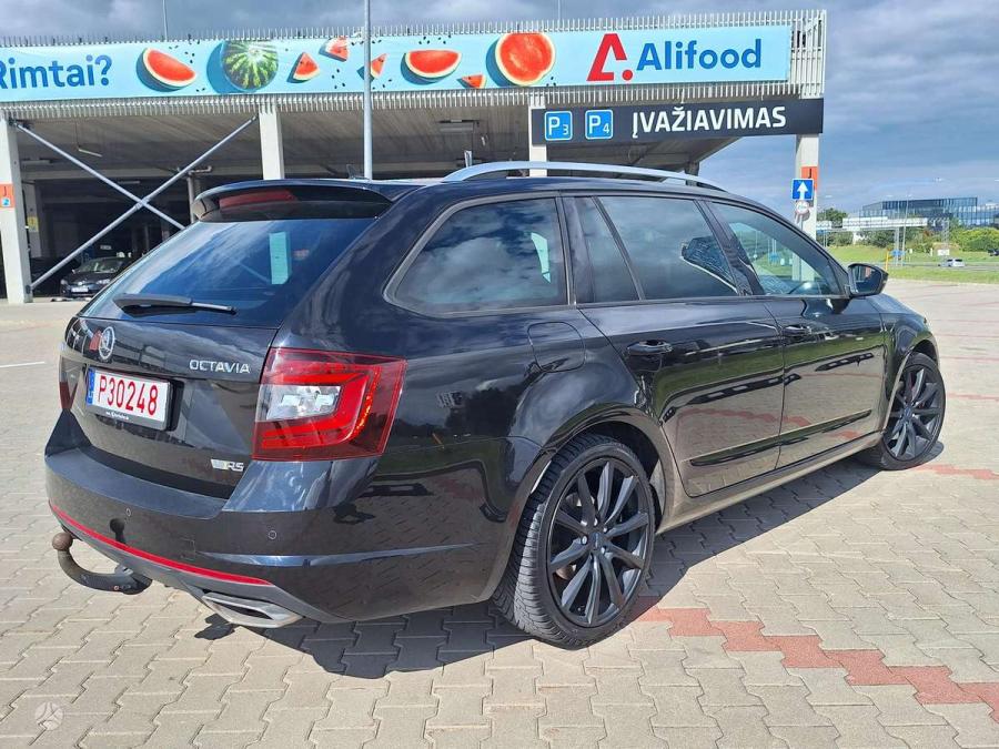 Black Skoda Octavia 2017 in Vilnius, with an engine capacity of 1.97 L and mileage of 253 thousand km for 10750 €, photo 12 on AUTOMOTO.COM.LV
