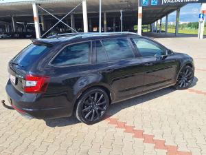Black Skoda Octavia 2017 in Vilnius, with an engine capacity of 1.97 L and mileage of 253 thousand km for 10750 €, photo 15 on AUTOMOTO.COM.LV