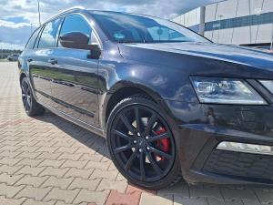 Black Skoda Octavia 2017 in Vilnius, with an engine capacity of 1.97 L and mileage of 253 thousand km for 10750 €, photo 18 on AUTOMOTO.COM.LV