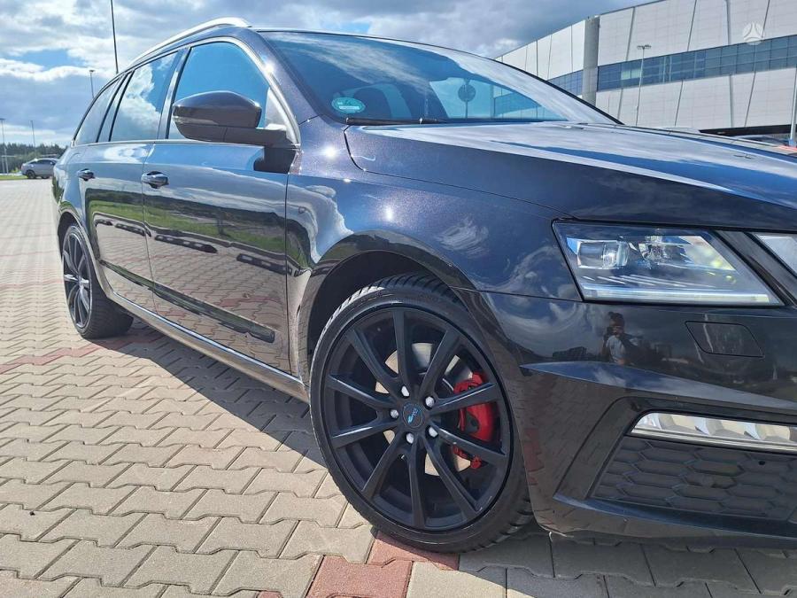Black Skoda Octavia 2017 in Vilnius, with an engine capacity of 1.97 L and mileage of 253 thousand km for 10750 €, photo 18 on AUTOMOTO.COM.LV