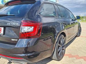 Black Skoda Octavia 2017 in Vilnius, with an engine capacity of 1.97 L and mileage of 253 thousand km for 10750 €, photo 19 on AUTOMOTO.COM.LV