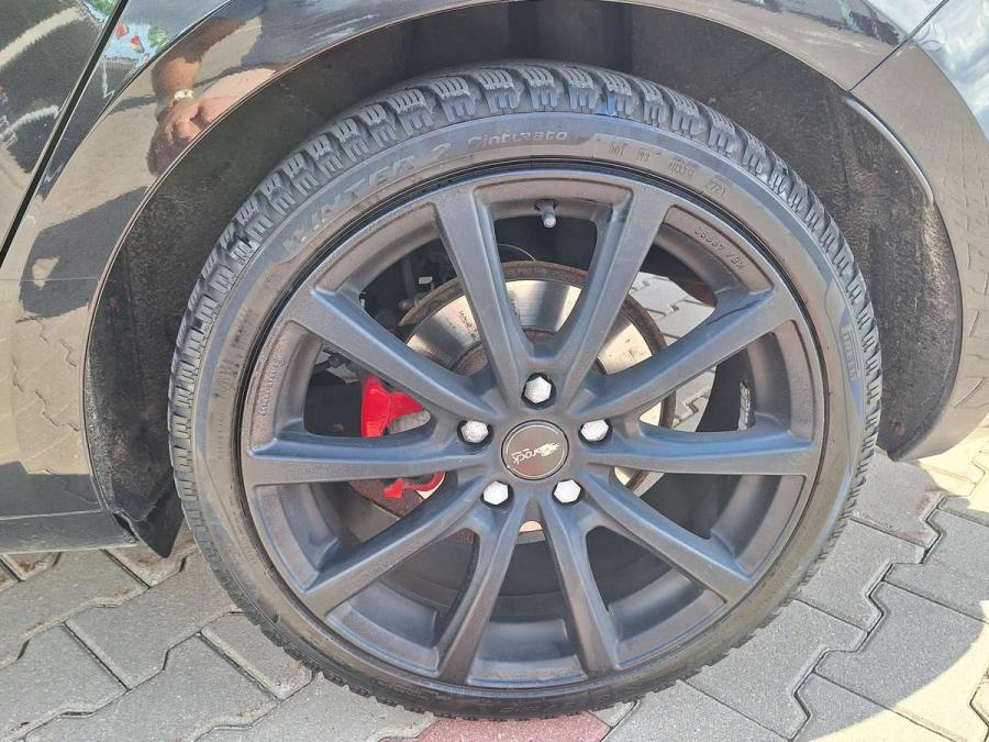 Black Skoda Octavia 2017 in Vilnius, with an engine capacity of 1.97 L and mileage of 253 thousand km for 10750 €, photo 21 on AUTOMOTO.COM.LV