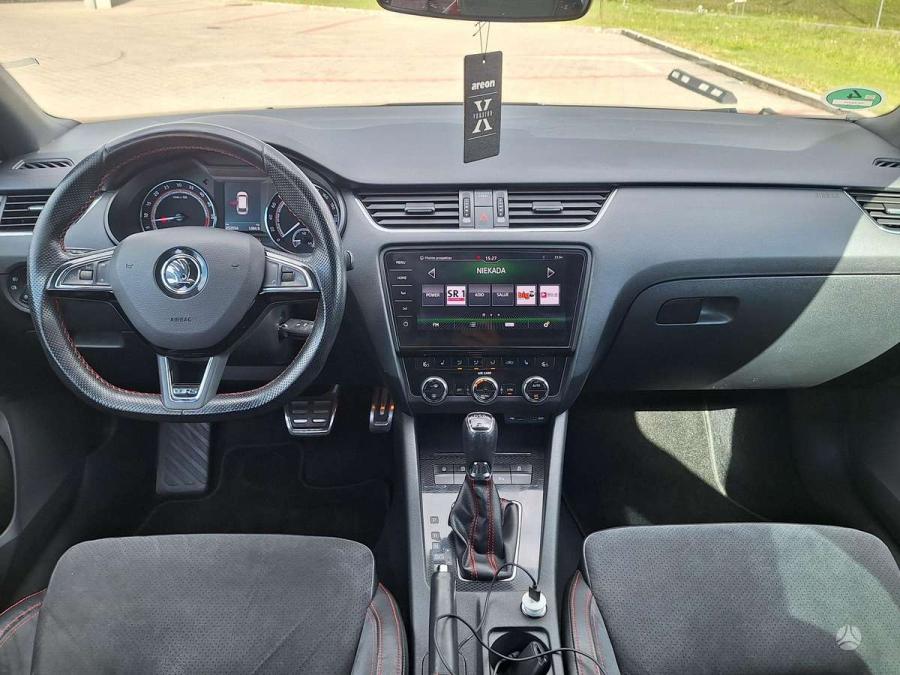 Black Skoda Octavia 2017 in Vilnius, with an engine capacity of 1.97 L and mileage of 253 thousand km for 10750 €, photo 34 on AUTOMOTO.COM.LV
