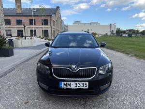 Black Skoda Octavia 2017 in Riga, with an engine capacity of 2.00 L and mileage of 259 thousand km for 6500 €, photo 3 on AUTOMOTO.COM.LV