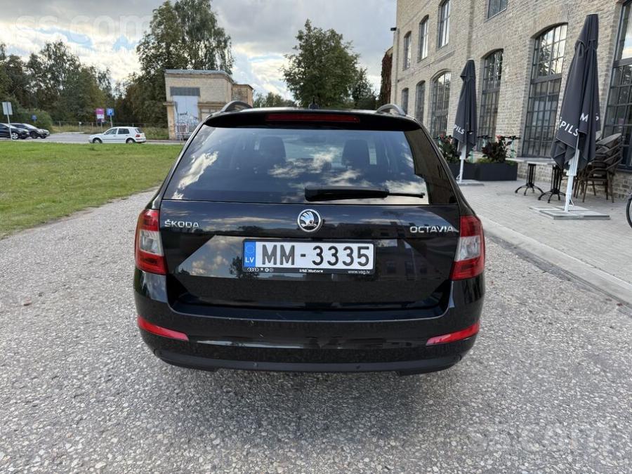 Black Skoda Octavia 2017 in Riga, with an engine capacity of 2.00 L and mileage of 259 thousand km for 6500 €, photo 7 on AUTOMOTO.COM.LV