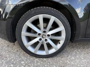 Black Skoda Octavia 2017 in Riga, with an engine capacity of 2.00 L and mileage of 259 thousand km for 6500 €, photo 10 on AUTOMOTO.COM.LV