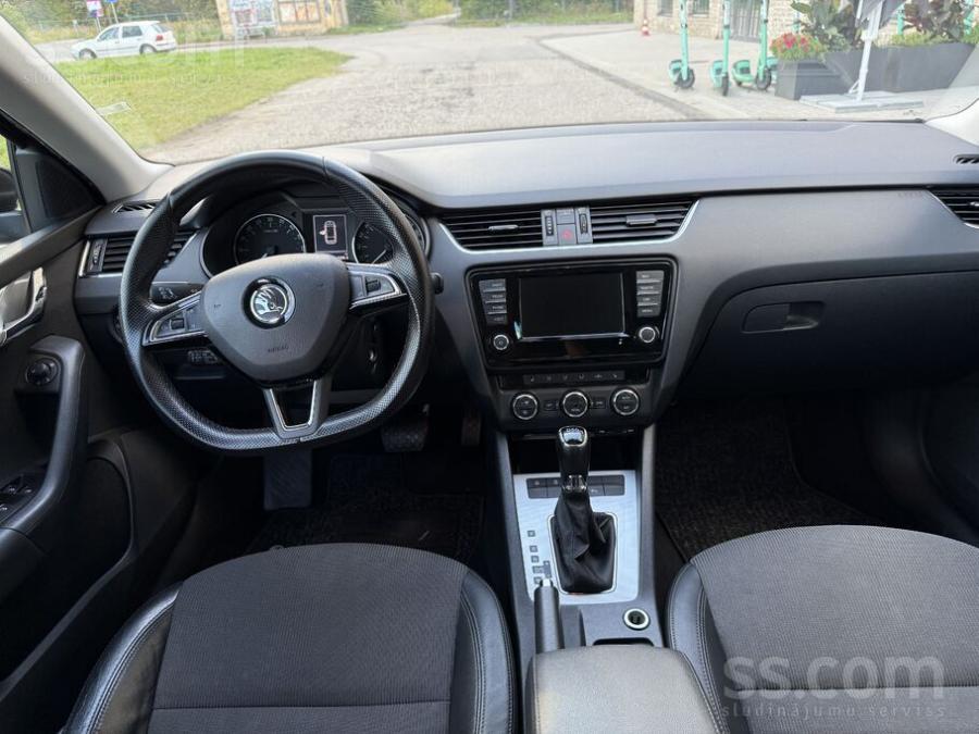 Black Skoda Octavia 2017 in Riga, with an engine capacity of 2.00 L and mileage of 259 thousand km for 6500 €, photo 11 on AUTOMOTO.COM.LV