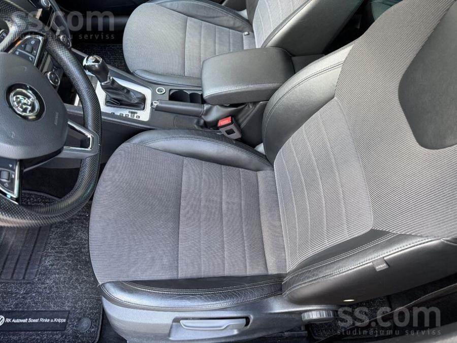 Black Skoda Octavia 2017 in Riga, with an engine capacity of 2.00 L and mileage of 259 thousand km for 6500 €, photo 14 on AUTOMOTO.COM.LV