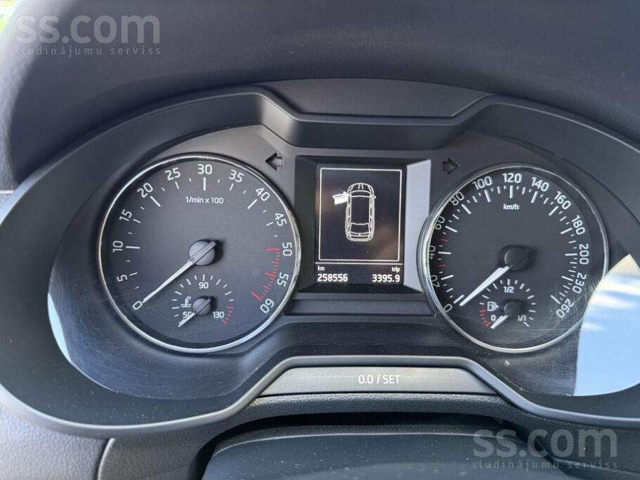 Black Skoda Octavia 2017 in Riga, with an engine capacity of 2.00 L and mileage of 259 thousand km for 6500 €, photo 17 on AUTOMOTO.COM.LV