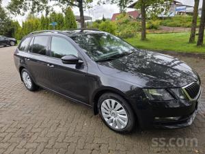 Melns Skoda Octavia 2017 Valmiera, ar dzinēja tilpumu 1.60 L un nobraukumu 321 tūkst. km par 6025 €, foto 8 vietnē AUTOMOTO.COM.LV