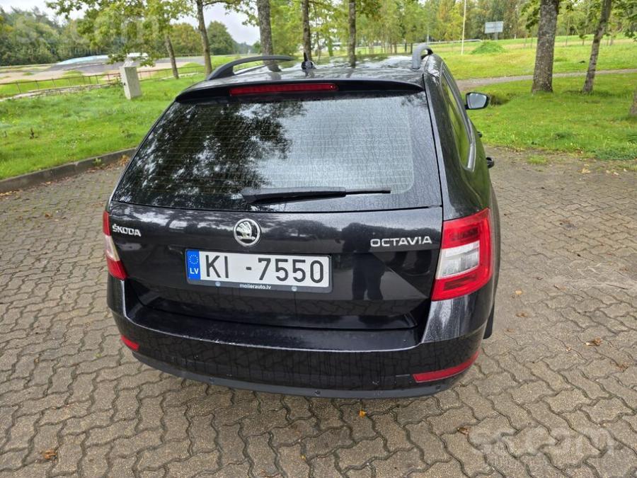 Melns Skoda Octavia 2017 Valmiera, ar dzinēja tilpumu 1.60 L un nobraukumu 321 tūkst. km par 6025 €, foto 12 vietnē AUTOMOTO.COM.LV