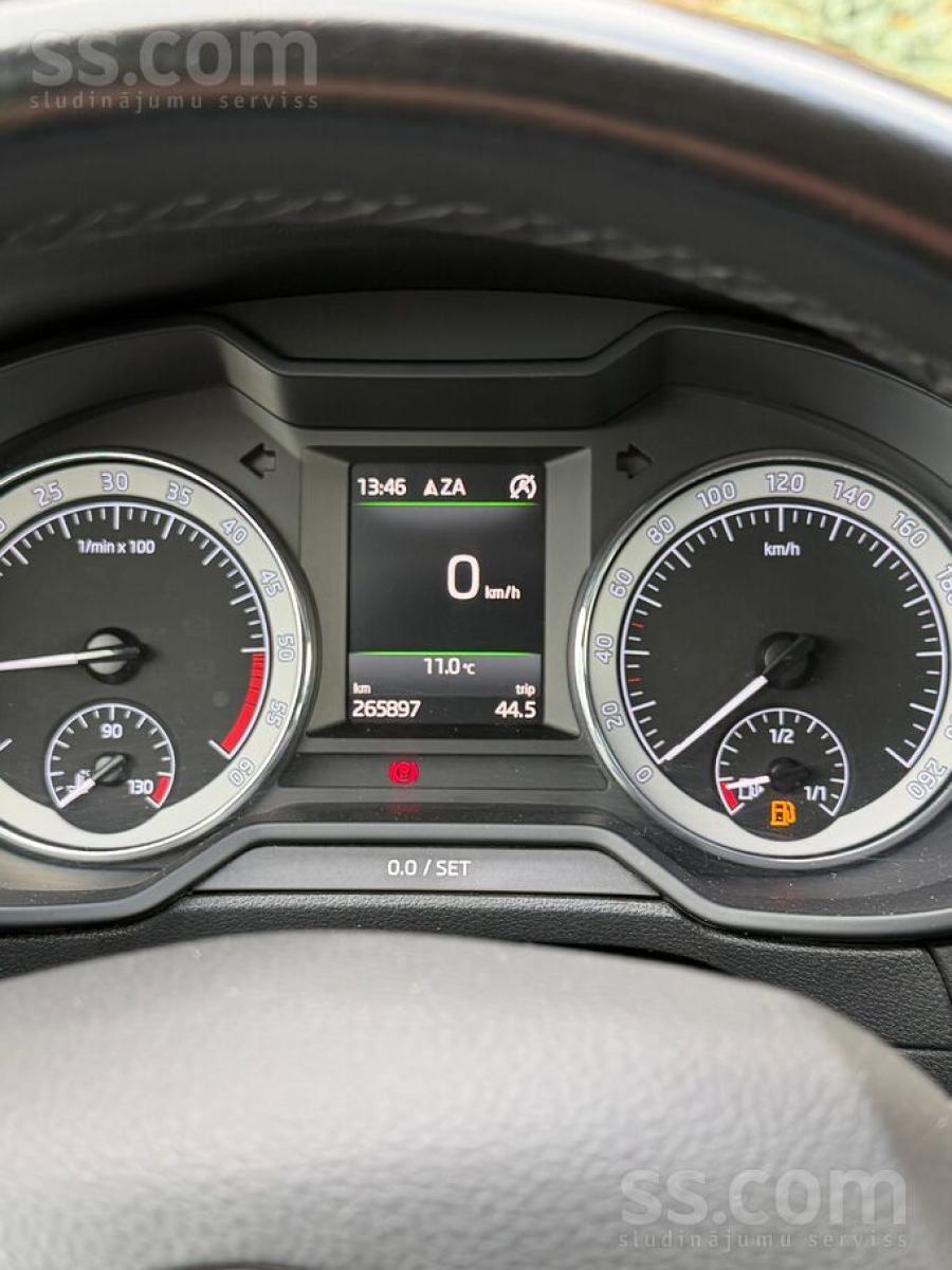 Black Skoda Octavia 2017 in Riga, with an engine capacity of 1.60 L and mileage of 266 thousand km for 8700 €, photo 6 on AUTOMOTO.COM.LV