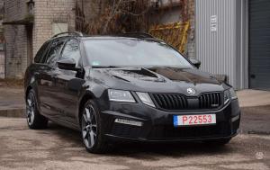 Melns Skoda Octavia 2018 Viļņa, ar dzinēja tilpumu 1.97 L un nobraukumu 295 tūkst. km par 12850 €, foto  vietnē AUTOMOTO.COM.LV