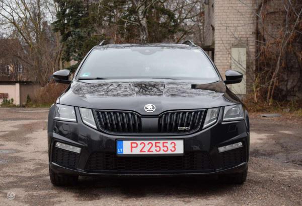 Black Skoda Octavia 2018 in Vilnius, with an engine capacity of 1.97 L and mileage of 295 thousand km for 12850 €, photo 4 on AUTOMOTO.COM.LV
