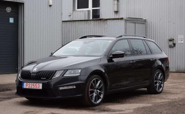 Black Skoda Octavia 2018 in Vilnius, with an engine capacity of 1.97 L and mileage of 295 thousand km for 12850 €, photo 5 on AUTOMOTO.COM.LV