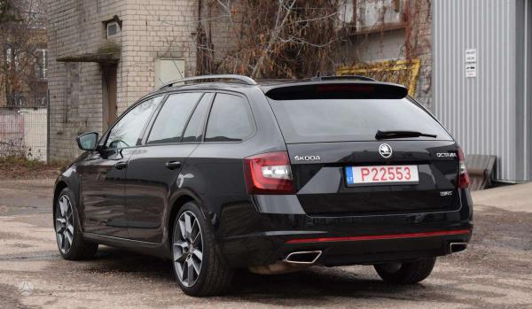 Black Skoda Octavia 2018 in Vilnius, with an engine capacity of 1.97 L and mileage of 295 thousand km for 12850 €, photo 7 on AUTOMOTO.COM.LV