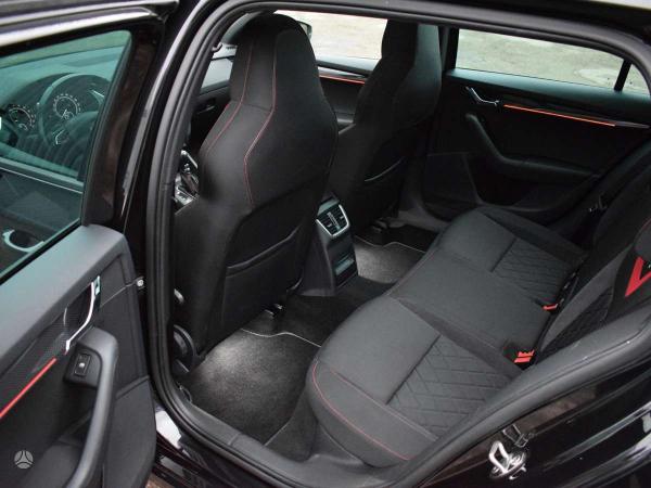Black Skoda Octavia 2018 in Vilnius, with an engine capacity of 1.97 L and mileage of 295 thousand km for 12850 €, photo 11 on AUTOMOTO.COM.LV