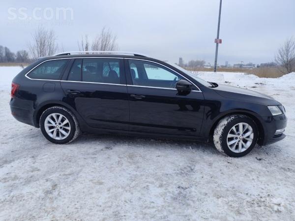 Black Skoda Octavia 2018 in Riga, with an engine capacity of 1.60 L and mileage of 222 thousand km for 10900 €, photo 3 on AUTOMOTO.COM.LV