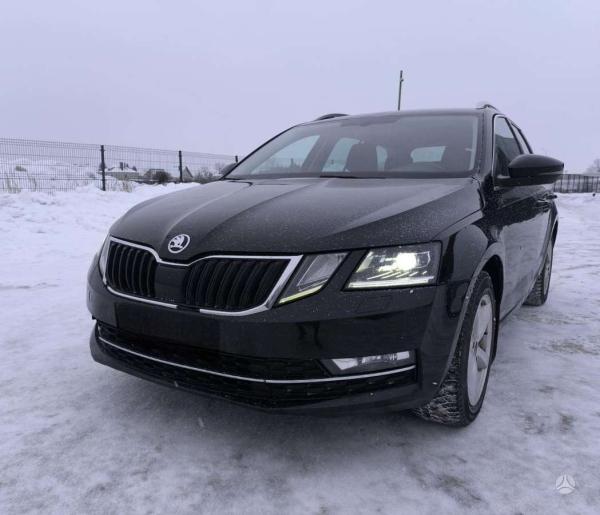 Black Skoda Octavia 2018 in Kaunas, with an engine capacity of 1.60 L and mileage of 300 thousand km for 5900 €, photo 5 on AUTOMOTO.COM.LV
