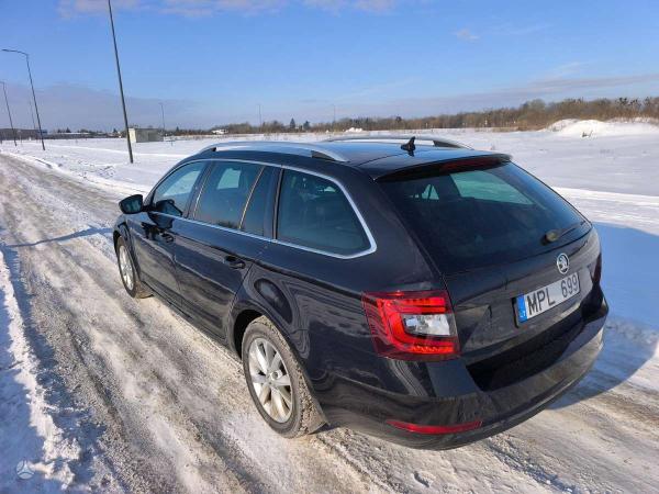 Melns Skoda Octavia 2018 Kauņa, ar dzinēja tilpumu 1.60 L un nobraukumu 305 tūkst. km par 8400 €, foto 4 vietnē AUTOMOTO.COM.LV