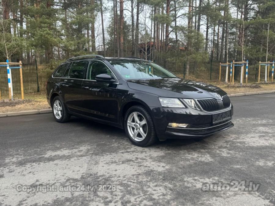 Melns Skoda Octavia 2018 Tallina, ar dzinēja tilpumu 1.60 L un nobraukumu 137 tūkst. km par 14900 €, foto 2 vietnē AUTOMOTO.COM.LV