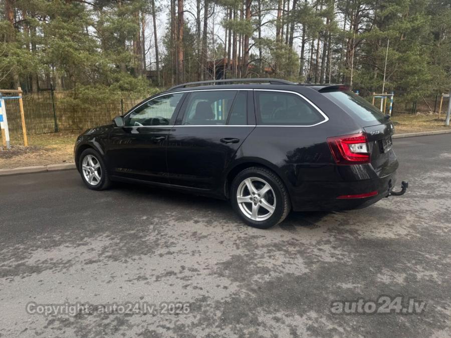 Melns Skoda Octavia 2018 Tallina, ar dzinēja tilpumu 1.60 L un nobraukumu 137 tūkst. km par 14900 €, foto 4 vietnē AUTOMOTO.COM.LV