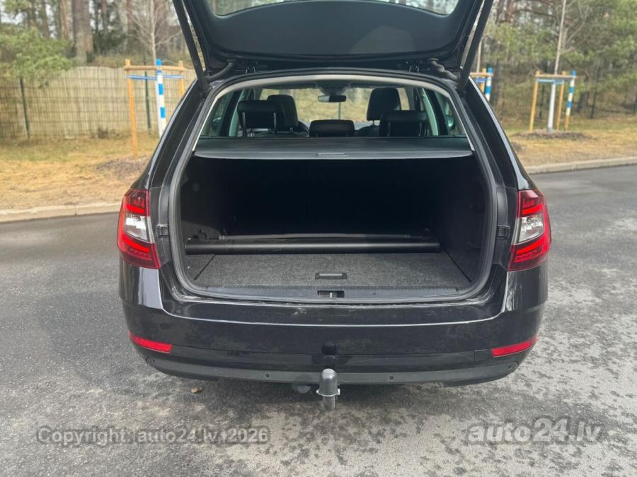 Melns Skoda Octavia 2018 Tallina, ar dzinēja tilpumu 1.60 L un nobraukumu 137 tūkst. km par 14900 €, foto 6 vietnē AUTOMOTO.COM.LV