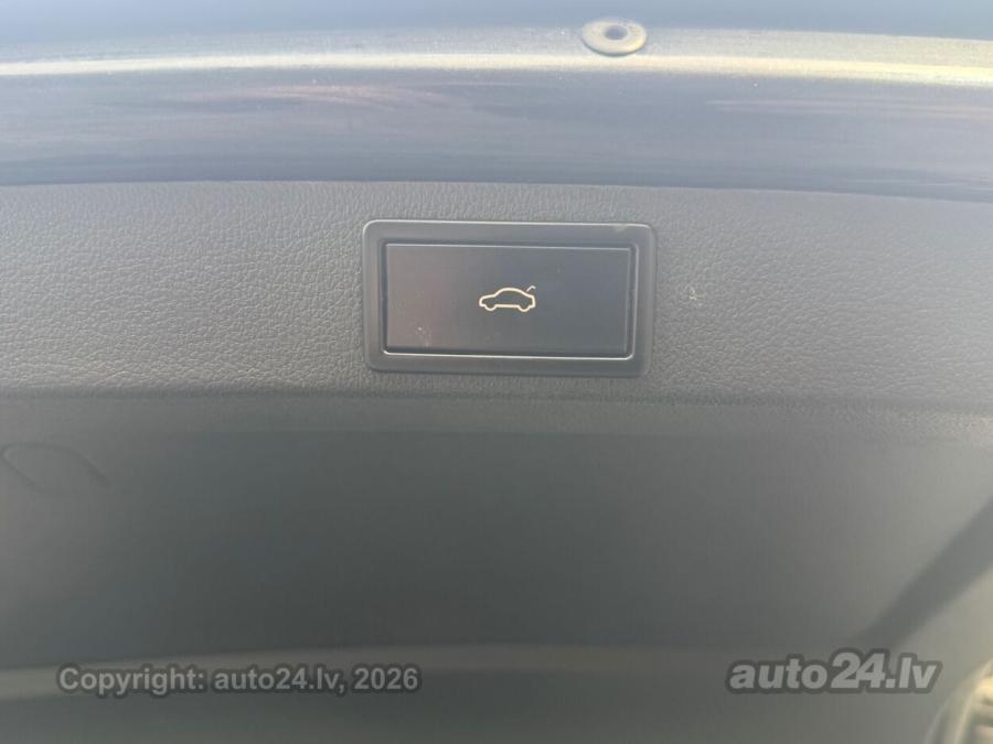 Melns Skoda Octavia 2018 Tallina, ar dzinēja tilpumu 1.60 L un nobraukumu 137 tūkst. km par 14900 €, foto 16 vietnē AUTOMOTO.COM.LV
