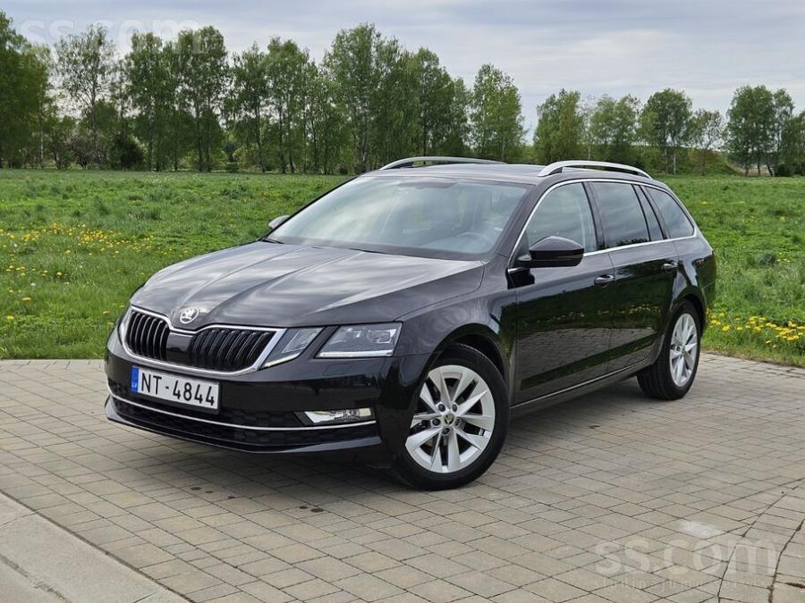 Black Skoda Octavia 2018 in Riga, with an engine capacity of 1.60 L and mileage of 258 thousand km for 10790 €, photo 3 on AUTOMOTO.COM.LV
