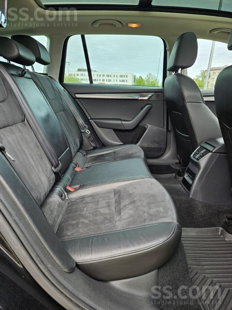 Black Skoda Octavia 2018 in Riga, with an engine capacity of 1.60 L and mileage of 258 thousand km for 10790 €, photo 7 on AUTOMOTO.COM.LV