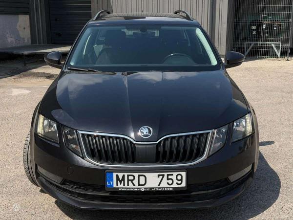 Black Skoda Octavia 2018 in Alytus, with an engine capacity of 1.60 L and mileage of 297 thousand km for 7400 €, photo 4 on AUTOMOTO.COM.LV