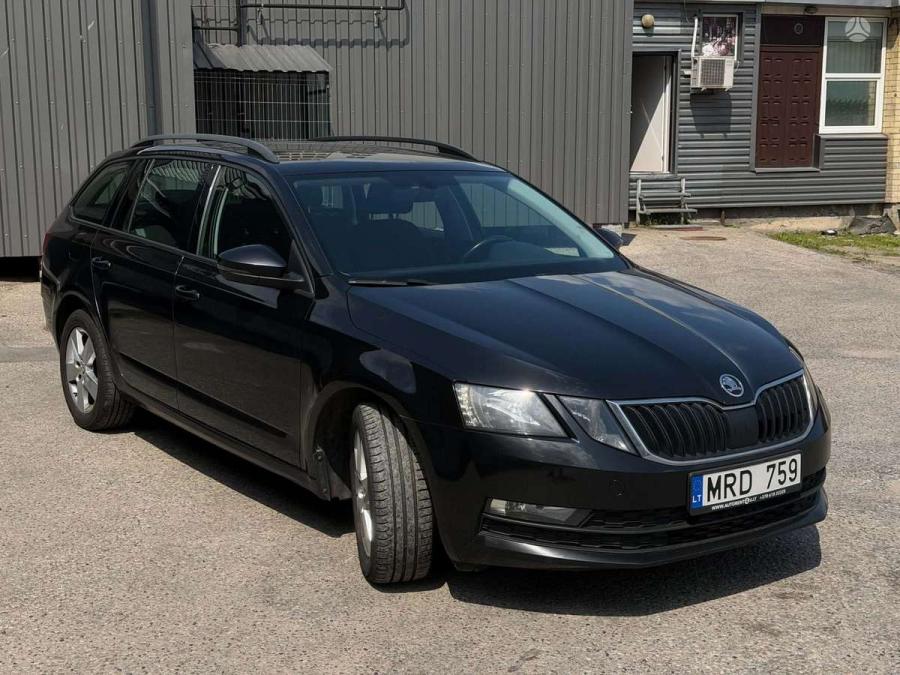 Черный Шкода Октавия 2018 в Алитус, объемом двигателя 1.60 л и пробегом 297 тыс. км за 7400 €, фото 4 на AUTOMOTO.COM.LV