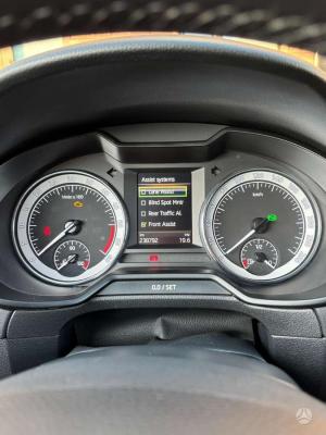 Black Skoda Octavia 2018 in Vilnius, with an engine capacity of 1.60 L and mileage of 239 thousand km for 11350 €, photo 13 on AUTOMOTO.COM.LV
