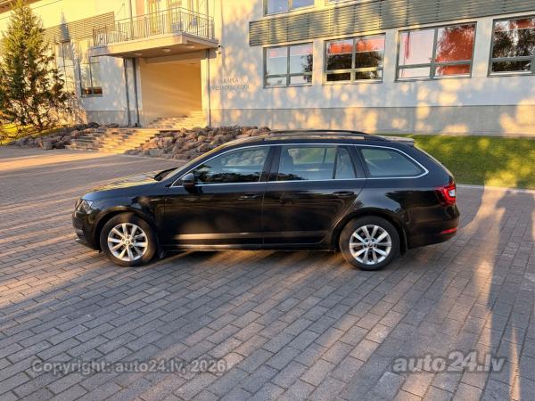 Black Skoda Octavia 2018 in Tallinn, with an engine capacity of 1.40 L and mileage of 238 thousand km for 8500 €, photo 7 on AUTOMOTO.COM.LV