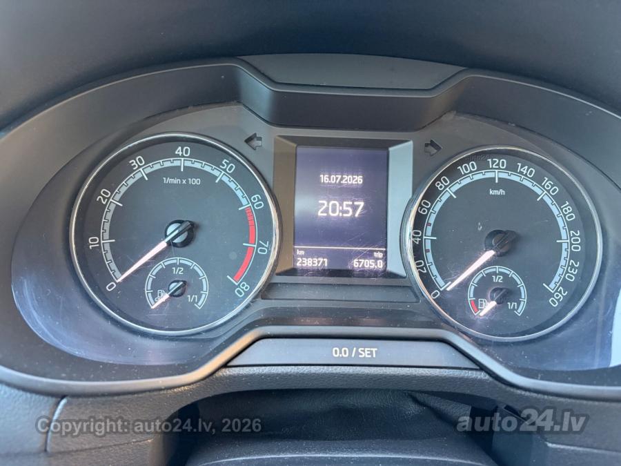 Melns Skoda Octavia 2018 Tallina, ar dzinēja tilpumu 1.40 L un nobraukumu 238 tūkst. km par 8500 €, foto 29 vietnē AUTOMOTO.COM.LV