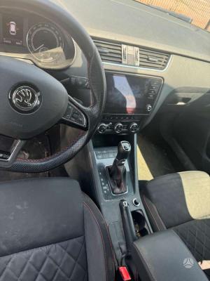 Melns Skoda Octavia 2018 Panevēža, ar dzinēja tilpumu 1.97 L un nobraukumu 243 tūkst. km par 9900 €, foto 17 vietnē AUTOMOTO.COM.LV