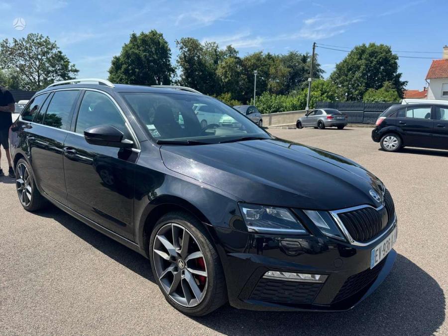 Melns Skoda Octavia 2018 Panevēža, ar dzinēja tilpumu 1.97 L un nobraukumu 243 tūkst. km par 9900 €, foto 30 vietnē AUTOMOTO.COM.LV