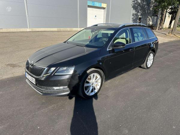 Black Skoda Octavia 2018 in Kaunas, with an engine capacity of 1.60 L and mileage of 261 thousand km for 9500 €, photo 8 on AUTOMOTO.COM.LV